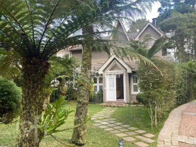 Casa / Sobrado em Condomínio para Venda em Gramado/RS Vila Suiça 3 Quartos