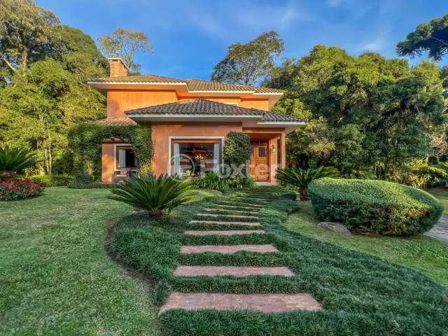 Casa / Sobrado em Condomínio para Venda em Gramado/RS Floresta 3 Quartos