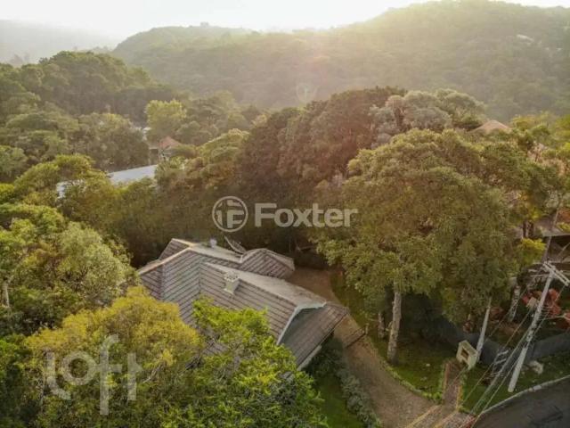 Casa / Sobrado em Condomínio para Venda em Gramado/RS Floresta 3 Quartos
