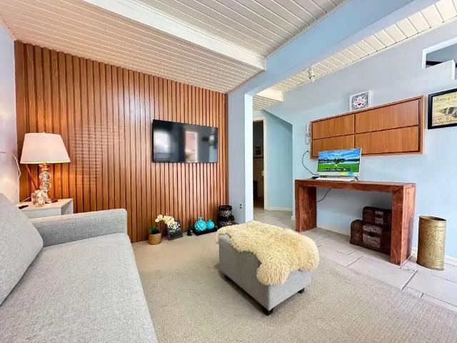 Casa / Sobrado em Condomínio para Venda em Gramado/RS Planalto 2 Quartos