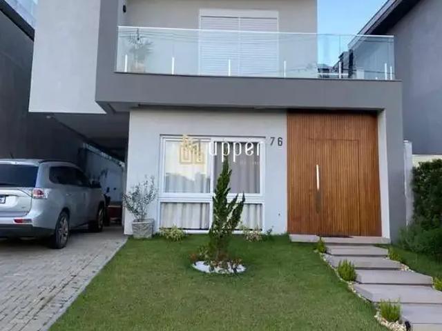 Casa / Sobrado em Condomínio para Venda em Gravataí/RS Centro 4 Quartos