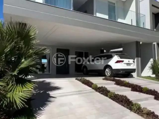 Casa / Sobrado em Condomínio para Venda em Gravataí/RS Centro 4 Quartos