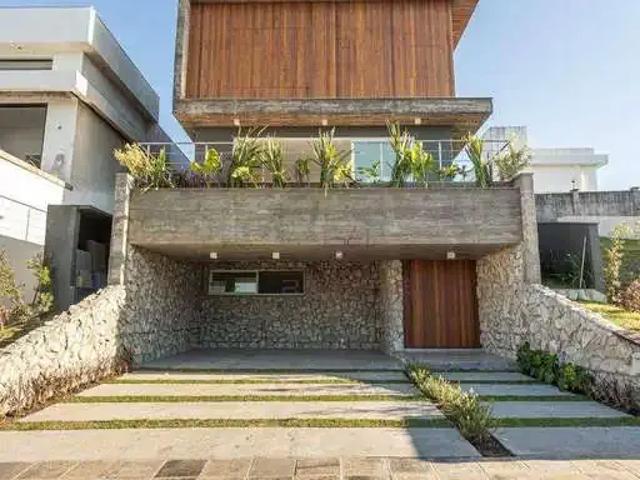 Casa / Sobrado em Condomínio para Venda em Gravataí/RS Alphaville 4 Quartos