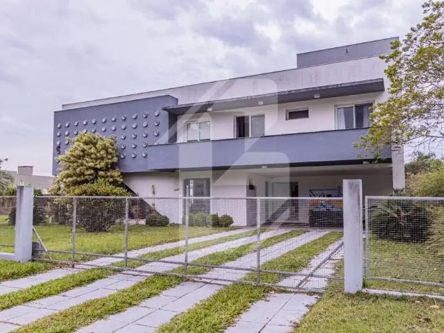 Casa / Sobrado em Condomínio para Venda em Gravataí/RS Barro Vermelho 5 Quartos