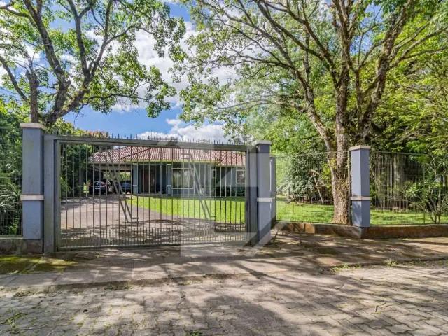Casa / Sobrado em Condomínio para Venda em Gravataí/RS Vila Imperial 4 Quartos