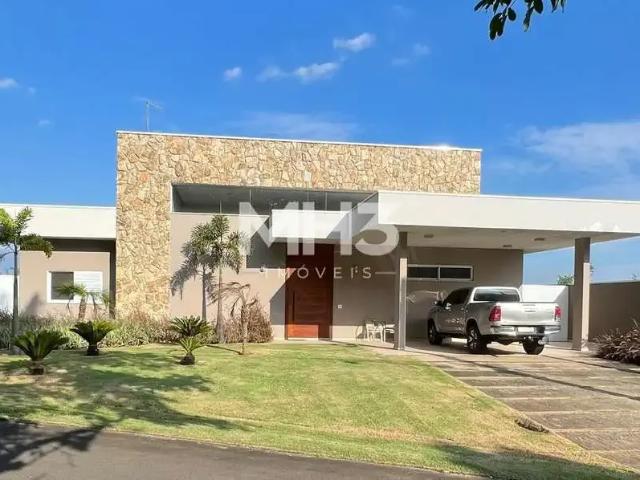 Casa / Sobrado em Condomínio para Venda em Holambra/SP Centro 4 Quartos