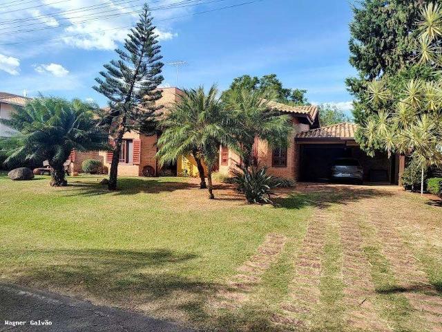 Casa / Sobrado em Condomínio para Venda em Holambra/SP Parque Residencial Palm Park 4 Quartos