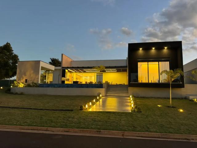 Casa / Sobrado em Condomínio para Venda em Itaí/SP Riviera de Santa Cristina III 5 Quartos