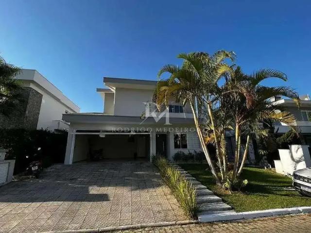 Casa / Sobrado em Condomínio para Venda em Itajaí/SC Balneário Santa Clara 4 Quartos