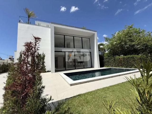 Casa / Sobrado em Condomínio para Venda em Itajaí/SC Balneário Santa Clara 5 Quartos