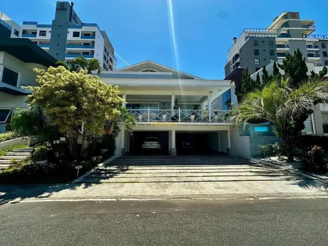 Casa / Sobrado em Condomínio para Venda em Itajaí/SC Balneário Santa Clara 6 Quartos