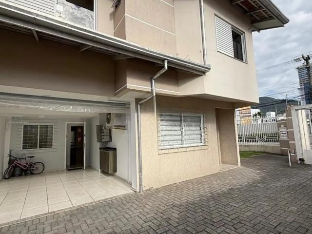 Casa / Sobrado em Condomínio para Venda em Itajaí/SC Fazenda 3 Quartos