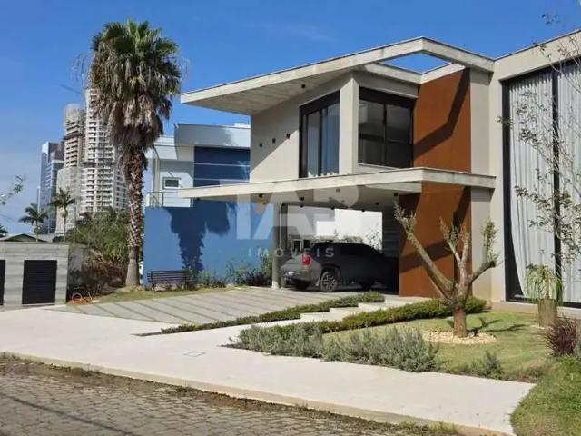 Casa / Sobrado em Condomínio para Venda em Itajaí/SC Praia Brava 4 Quartos
