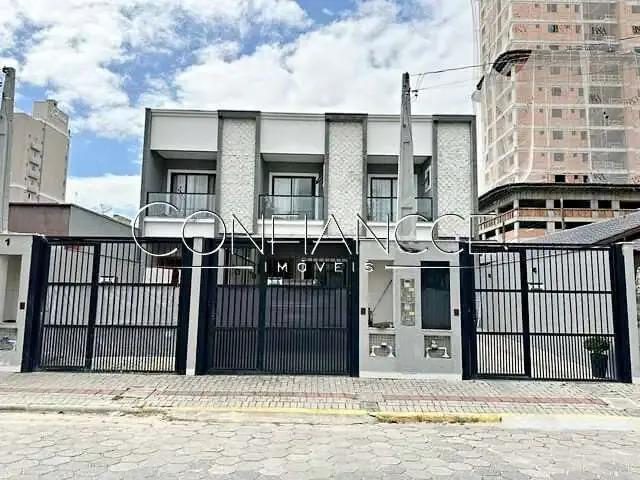 Casa / Sobrado em Condomínio para Venda em Itapema/SC Morretes 2 Quartos