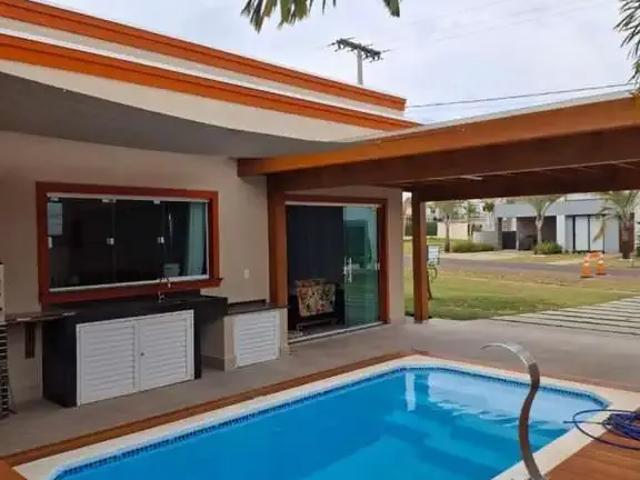 Casa / Sobrado em Condomínio para Venda em Itapevi/SP Condomínio Refúgio dos Pinheiros 4 Quartos