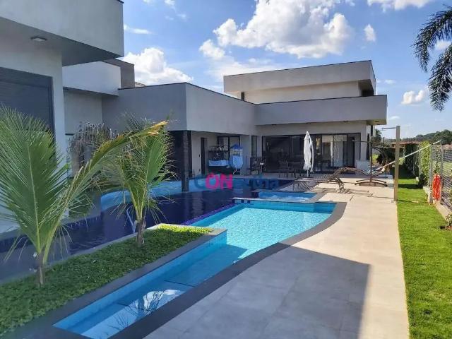 Casa / Sobrado em Condomínio para Venda em Itatiba/SP Condominio Village das Palmeiras 4 Quartos