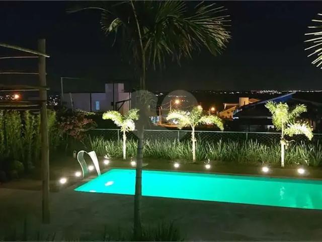 Casa / Sobrado em Condomínio para Venda em Itupeva/SP Colinas de Inhandjara 4 Quartos