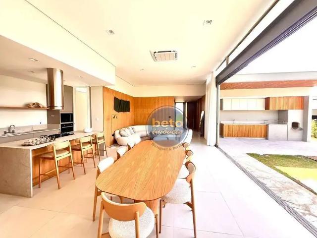 Casa / Sobrado em Condomínio para Venda em Itu/SP Bairro do Pinheiro 4 Quartos