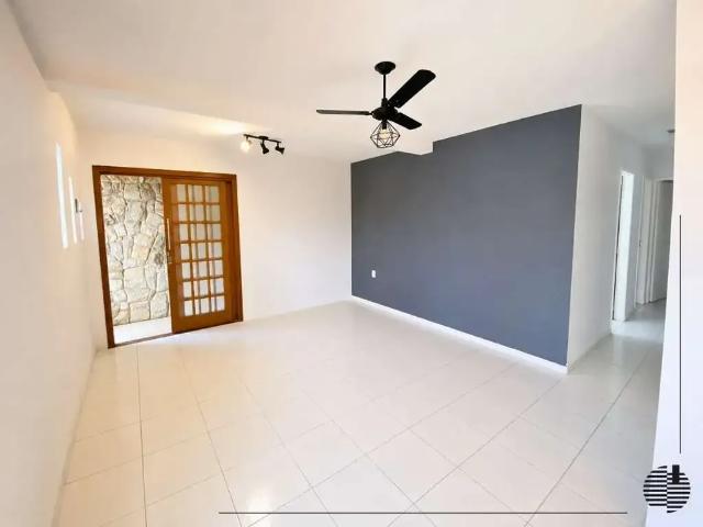 Casa / Sobrado em Condomínio para Venda em Itu/SP Campos de Santo Antônio 3 Quartos