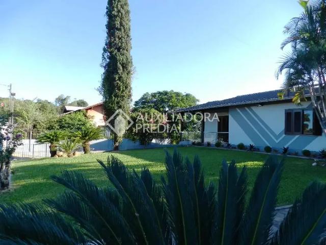 Casa / Sobrado em Condomínio para Venda em Ivoti/RS Centro 3 Quartos
