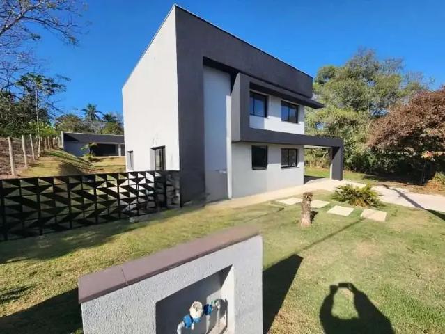 Casa / Sobrado em Condomínio para Venda em Ibirité/MG Quintas da Jangada 4 Quartos