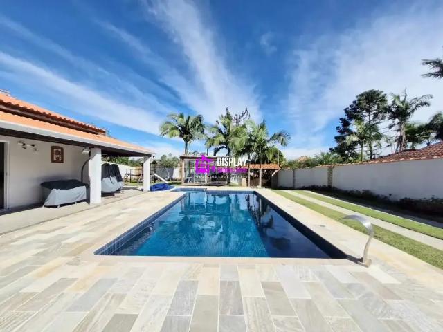Casa / Sobrado em Condomínio para Venda em Ibiúna/SP Vale dos Coqueiros 4 Quartos