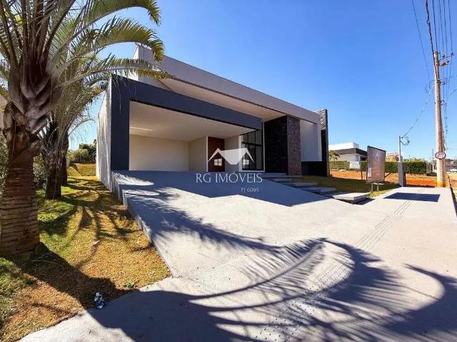 Casa / Sobrado em Condomínio para Venda em Igarapé/MG Condomínio Gran Royalle 4 Quartos