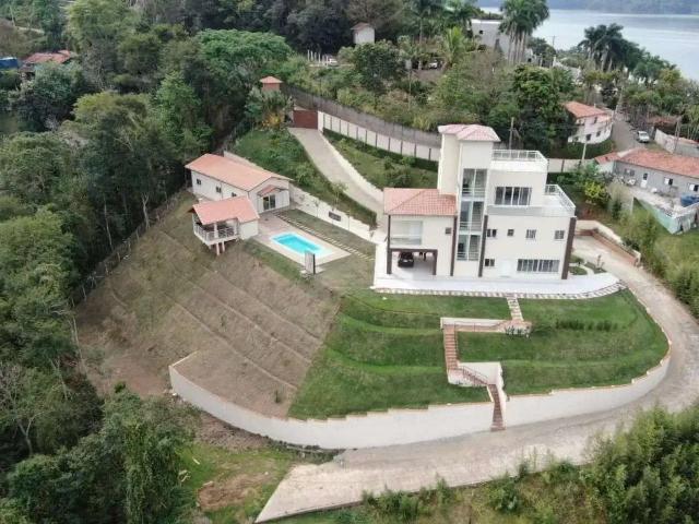 Casa / Sobrado em Condomínio para Venda em Igaratá/SP Centro 4 Quartos