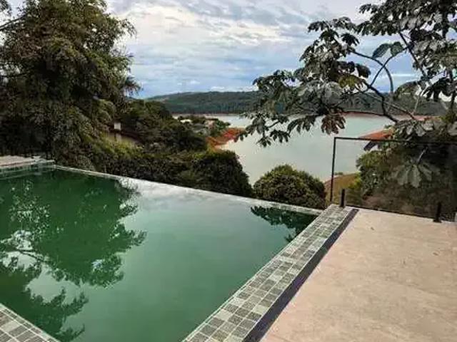 Casa / Sobrado em Condomínio para Venda em Igaratá/SP Recanto das Águas 5 Quartos