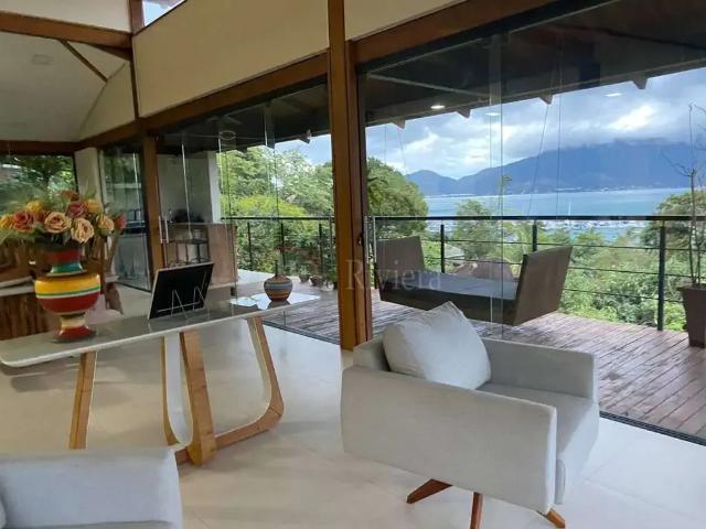 Casa / Sobrado em Condomínio para Venda em Ilhabela/SP Centro 4 Quartos