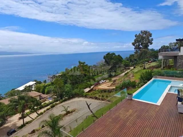 Casa / Sobrado em Condomínio para Venda em Ilhabela/SP Pacuíba 6 Quartos