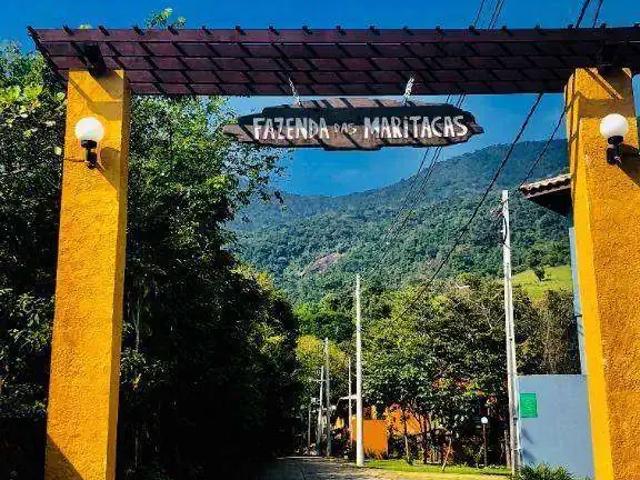 Casa / Sobrado em Condomínio para Venda em Ilhabela/SP Veloso 3 Quartos