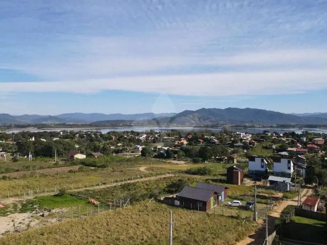 Casa / Sobrado em Condomínio para Venda em Imbituba/SC Praia do Rosa 6 Quartos