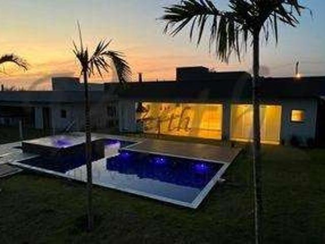 Casa / Sobrado em Condomínio para Venda em Indaiatuba/SP Vale das Laranjeiras 3 Quartos
