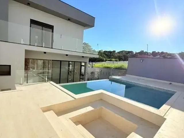 Casa / Sobrado em Condomínio para Venda em Indaiatuba/SP Chácara Alvorada 4 Quartos