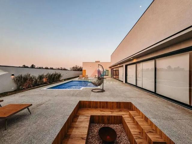 Casa / Sobrado em Condomínio para Venda em Indaiatuba/SP Reserva Petrus 4 Quartos