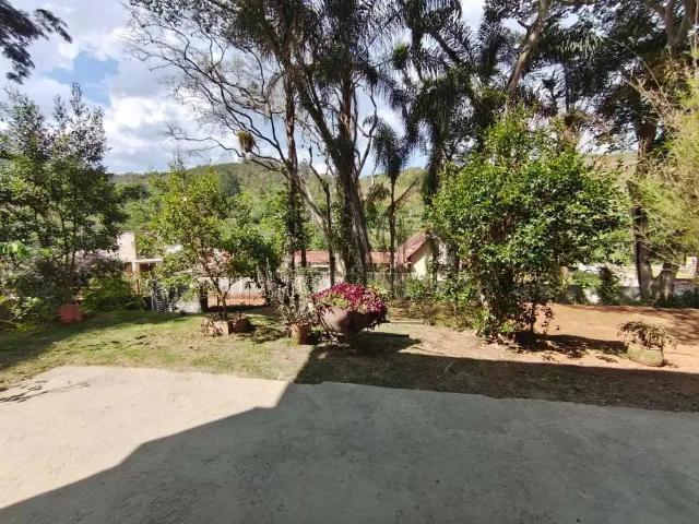Casa / Sobrado em Condomínio para Venda em Juiz de Fora/MG Milho Branco 3 Quartos