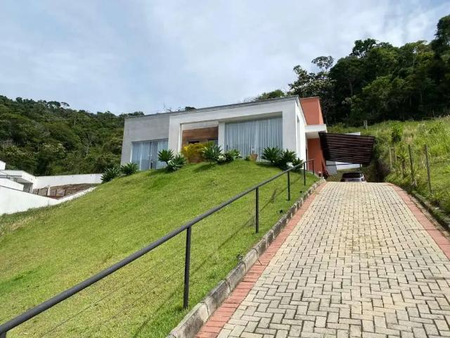 Casa / Sobrado em Condomínio para Venda em Juiz de Fora/MG Novo Horizonte 4 Quartos