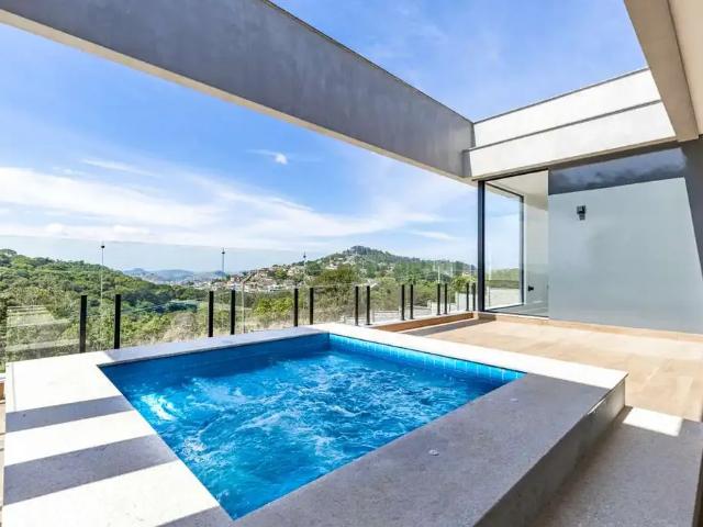 Casa / Sobrado em Condomínio para Venda em Juiz de Fora/MG Aeroporto 4 Quartos