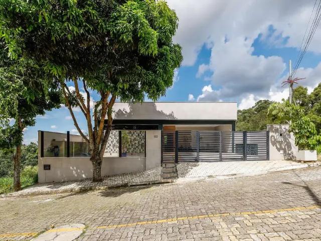 Casa / Sobrado em Condomínio para Venda em Juiz de Fora/MG Aeroporto 4 Quartos