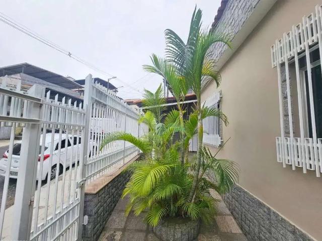 Casa / Sobrado em Condomínio para Venda em Juiz de Fora/MG Bairu 3 Quartos