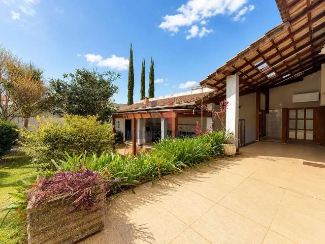 Casa / Sobrado em Condomínio para Venda em Juiz de Fora/MG Grama 4 Quartos
