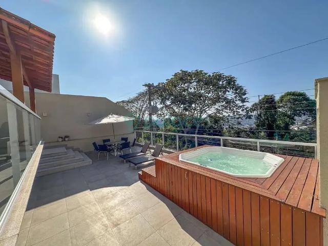 Casa / Sobrado em Condomínio para Venda em Juiz de Fora/MG Granville 4 Quartos