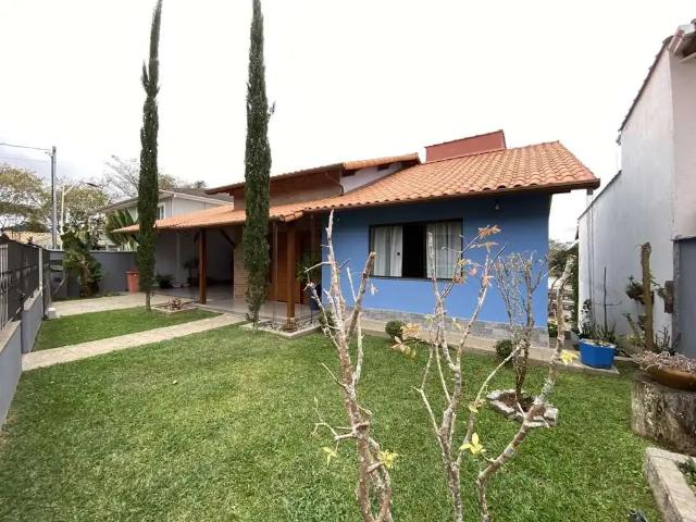 Casa / Sobrado em Condomínio para Venda em Juiz de Fora/MG Jóquei Clube 3 Quartos