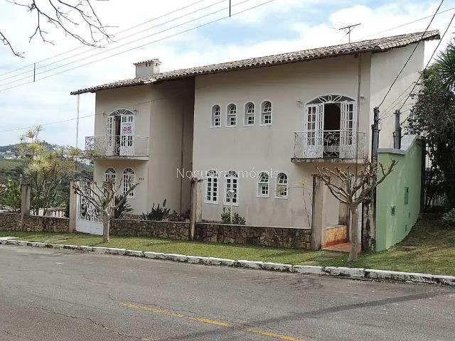 Casa / Sobrado em Condomínio para Venda em Juiz de Fora/MG Parque Guadalajara 4 Quartos
