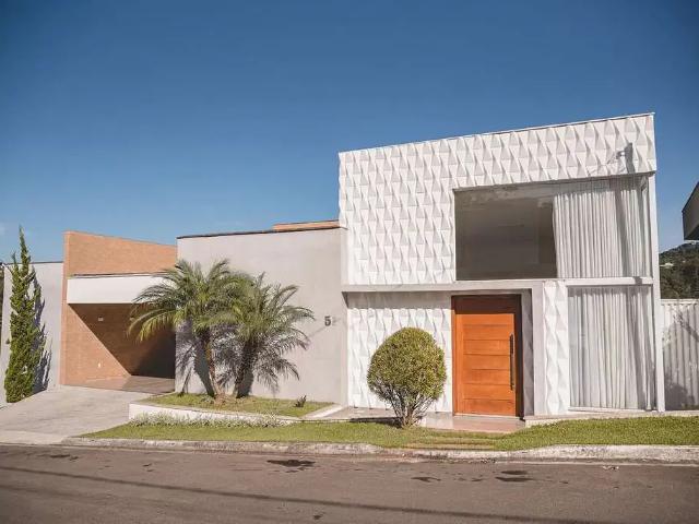 Casa / Sobrado em Condomínio para Venda em Juiz de Fora/MG Parque Guadalajara 3 Quartos