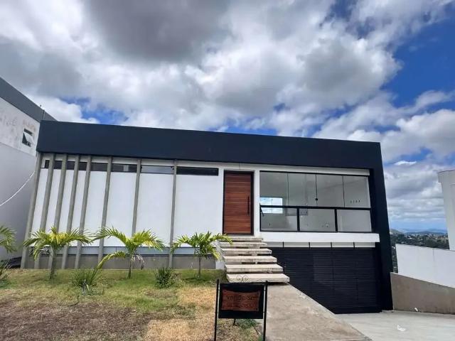 Casa / Sobrado em Condomínio para Venda em Juiz de Fora/MG São Pedro 4 Quartos