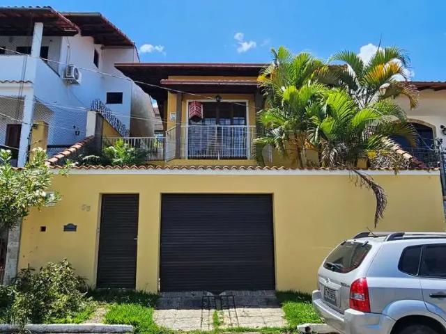 Casa / Sobrado em Condomínio para Venda em Juiz de Fora/MG São Pedro 3 Quartos