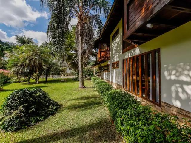 Casa / Sobrado em Condomínio para Venda em Juiz de Fora/MG Salvaterra 2 Quartos