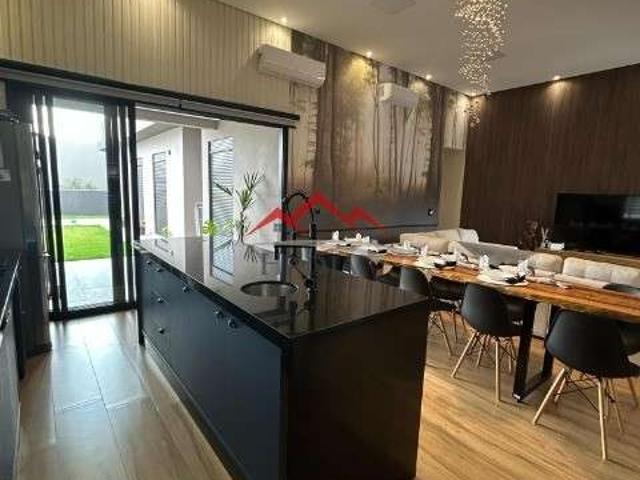 Casa / Sobrado em Condomínio para Venda em Jundiaí/SP Bella Vittà 3 Quartos